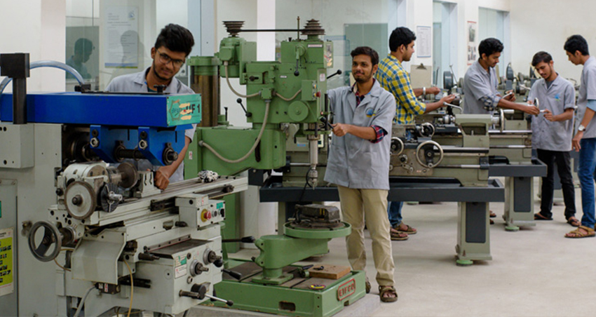 Why Industry Exposure is Important in Engineering | CMR University