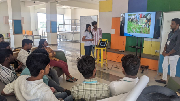 SOM - BBA(G) - Sem II - Batch [22-25] students presenting their field ...